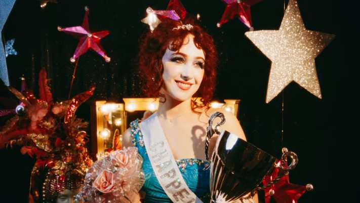 האלבומים הכי טובים ב-2024: ביונסה, אריאנה גרנדה, צ'ארלי XCX | מעריב