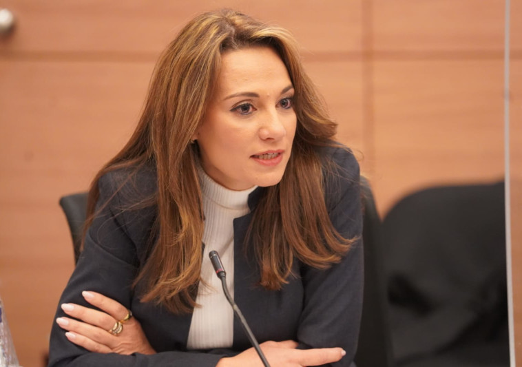 חייבים לשמוע קריירת השירה של השרה יפעת שאשא ביטון Tmi