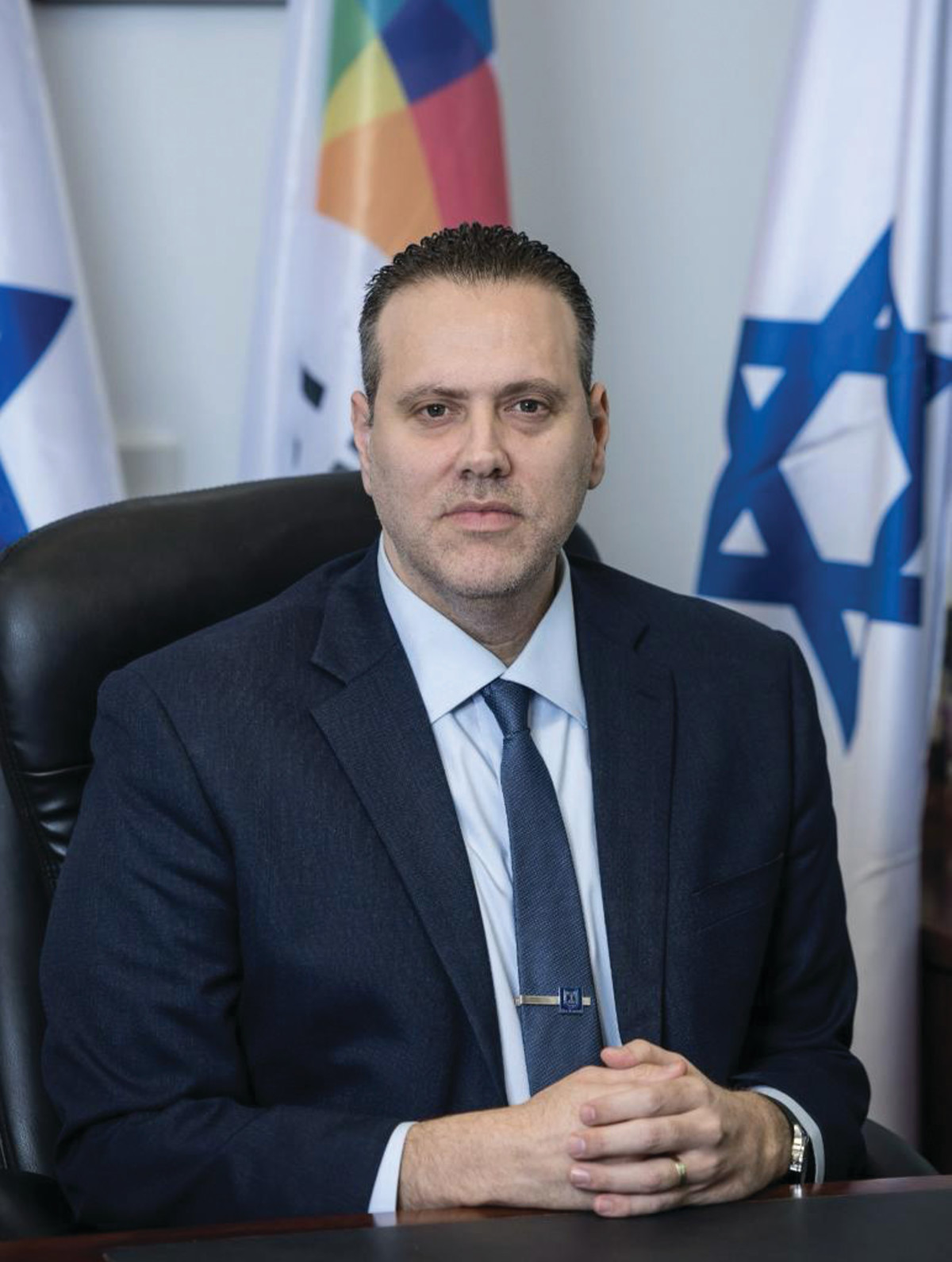פעיל מחאה בתביעת ענק נגד מיקי זוהר ובנו הזמר חדשות מעריב