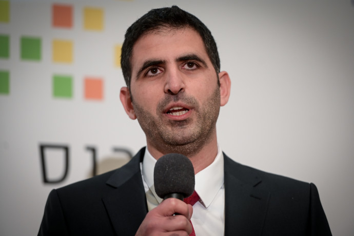 נציגי ועד העובדים של כאן נגד שלמה קרעי ריסוק השידור הציבורי מעריב